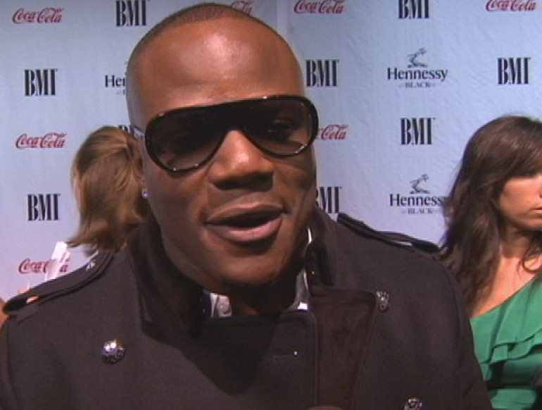 Sean Garrett | Sean Garrett Interview - The 2005 Urban Awards | Video ...